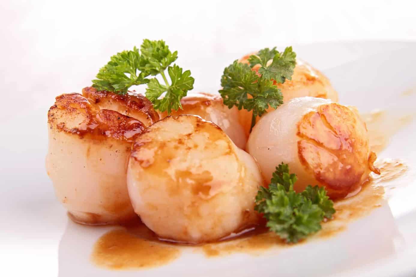 How are scallops supposed to taste?