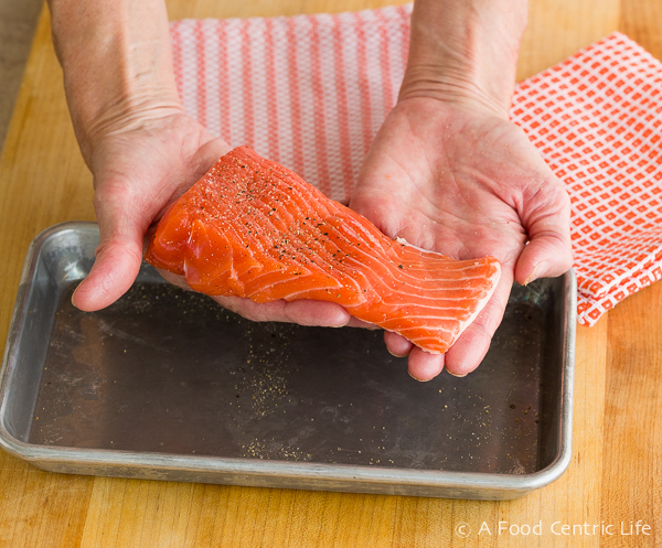 How big is a 3 oz serving of salmon?