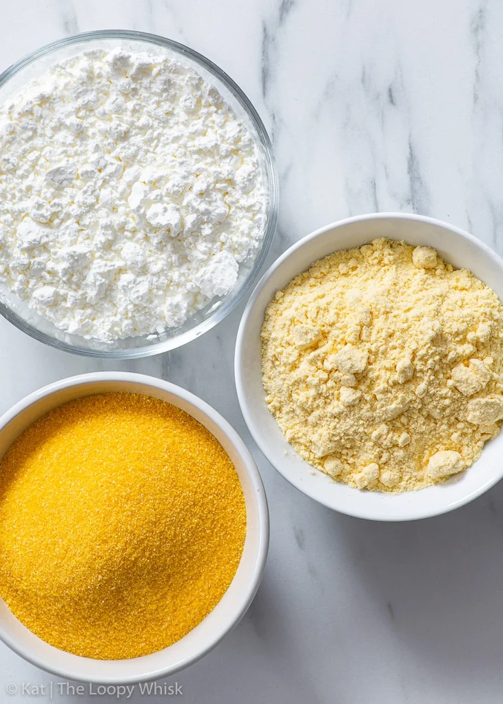 How can you tell cornstarch from flour?