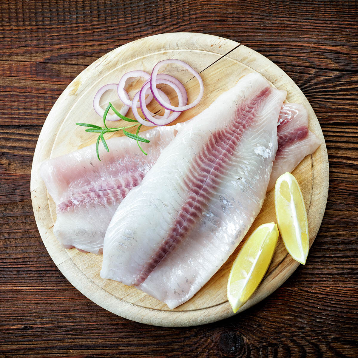 How can you tell if fish is bad before cooking?