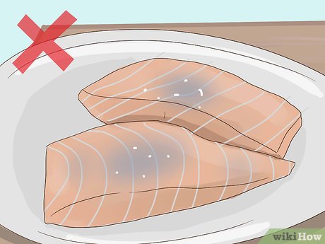 How can you tell if frozen fish has gone bad?