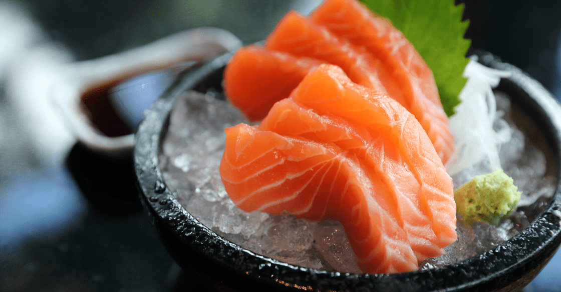 How can you tell if sashimi is fresh?