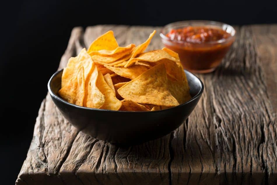 How do I refresh my restaurant tortilla chips?