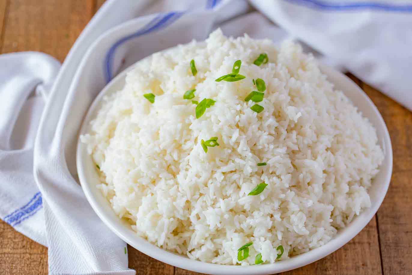 How do they make white rice in Chinese restaurants?