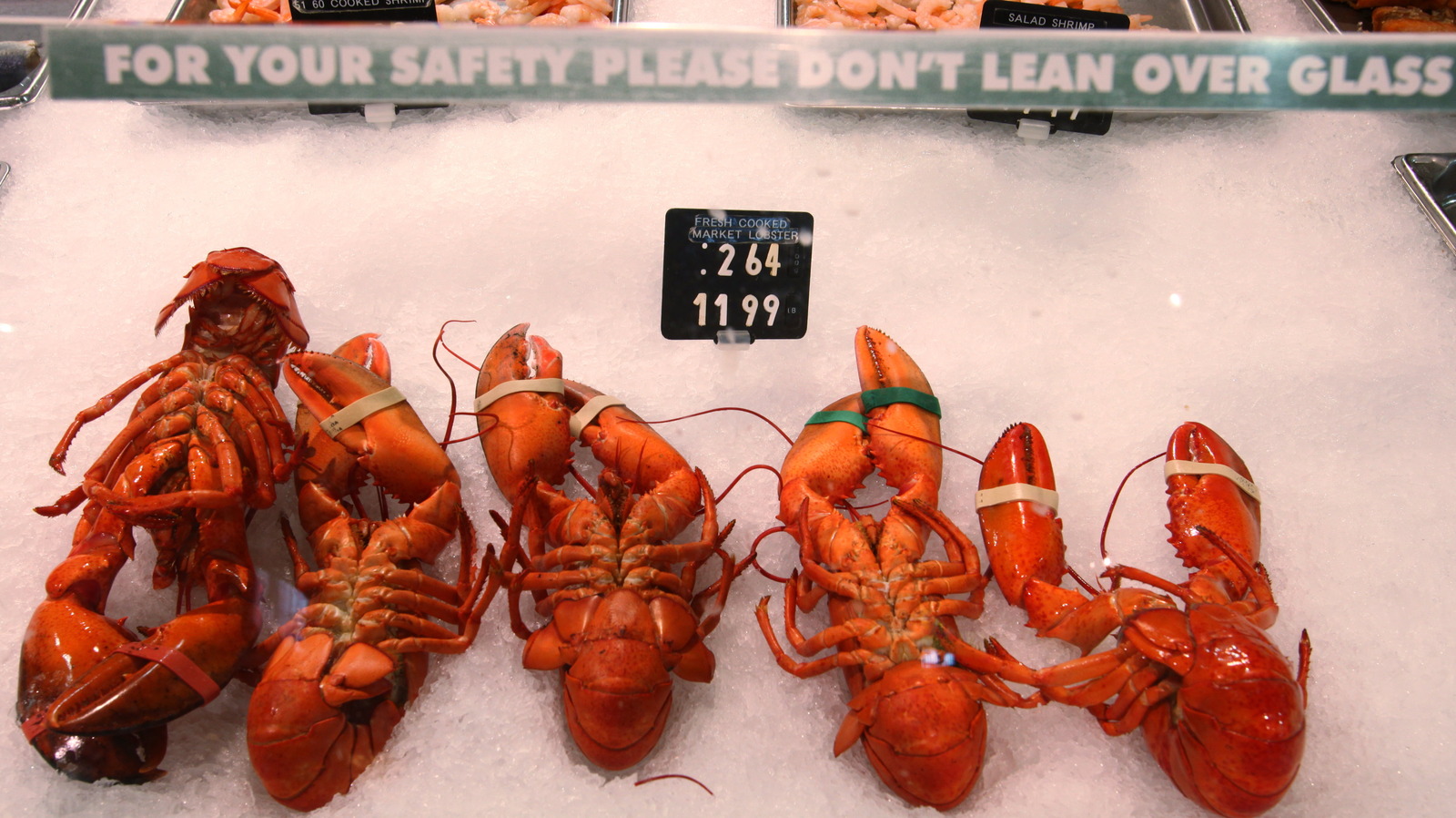 How do you buy live lobster at the grocery store?