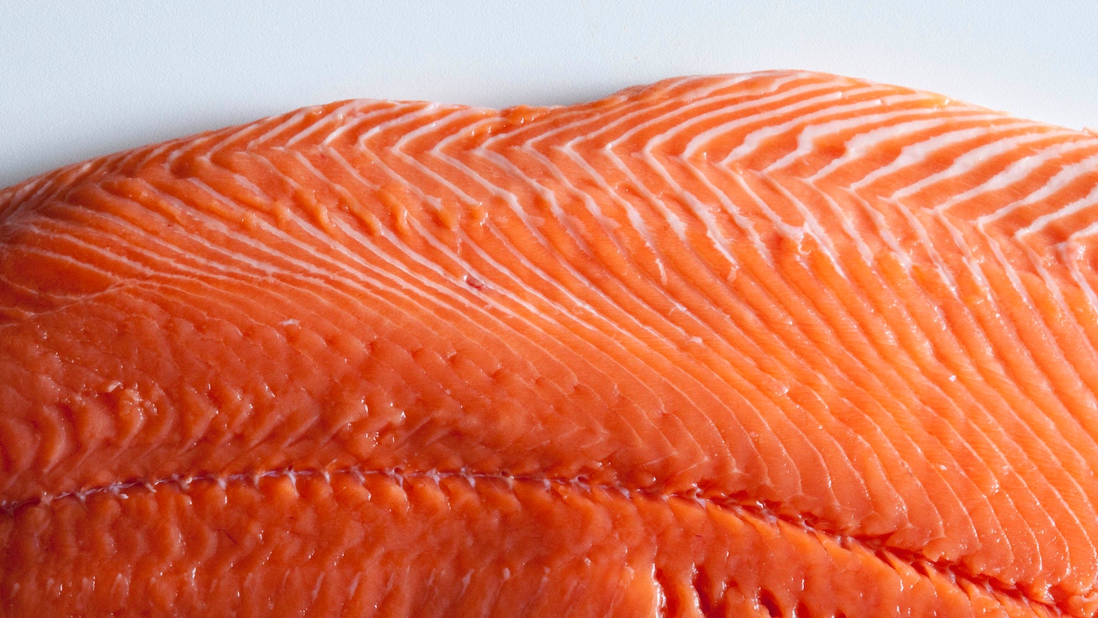 How do you buy salmon from the market?