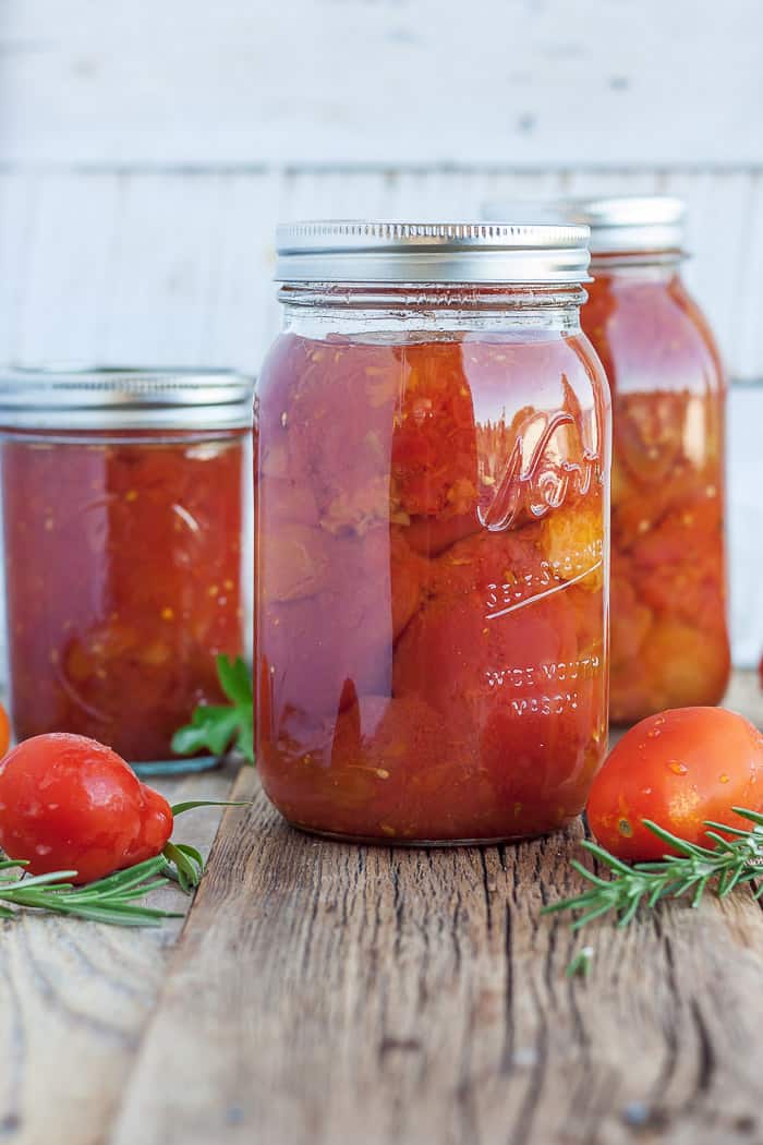 How do you can fresh tomatoes in jars?