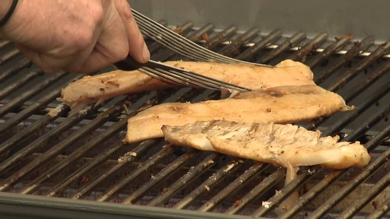 How do you cook fish on a gas grill?