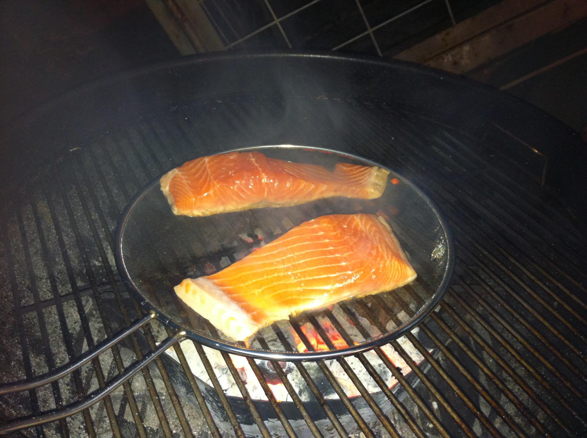 How do you cook fish without tin foil?