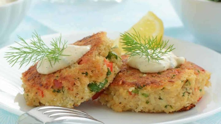 How do you cook frozen breaded crab cakes?