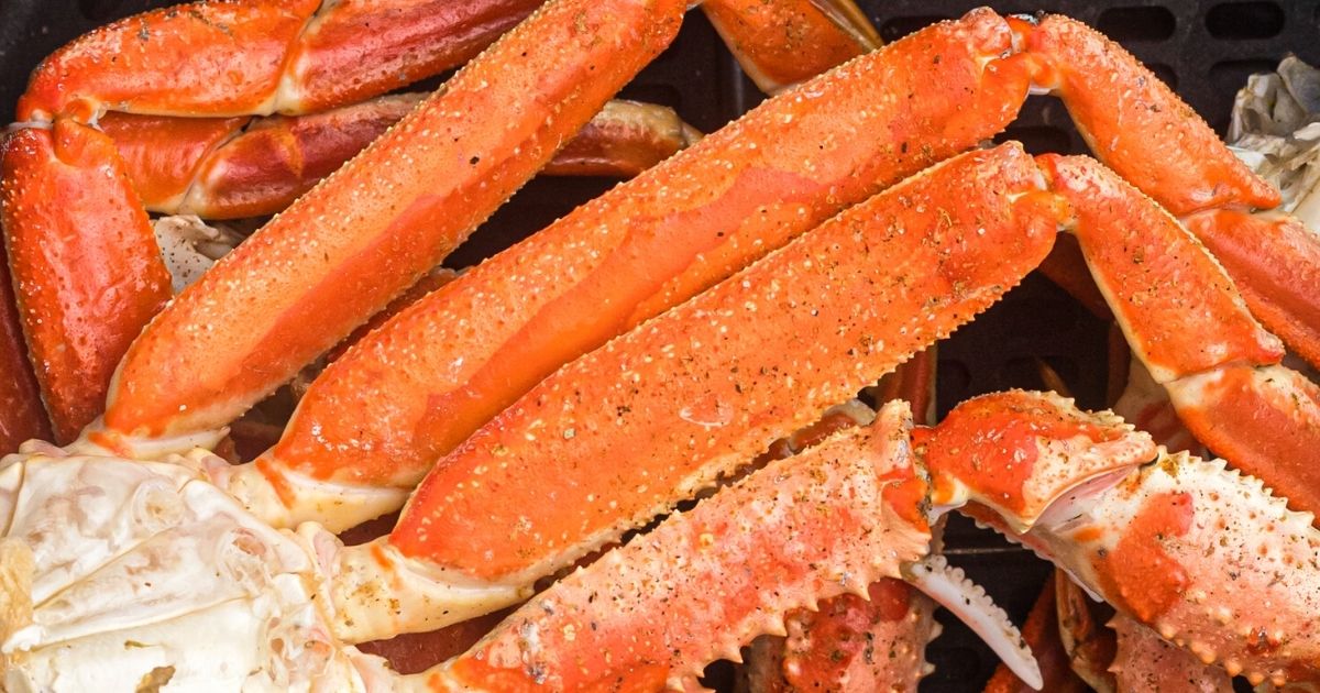 How do you cook frozen crab legs in an Airfryer?