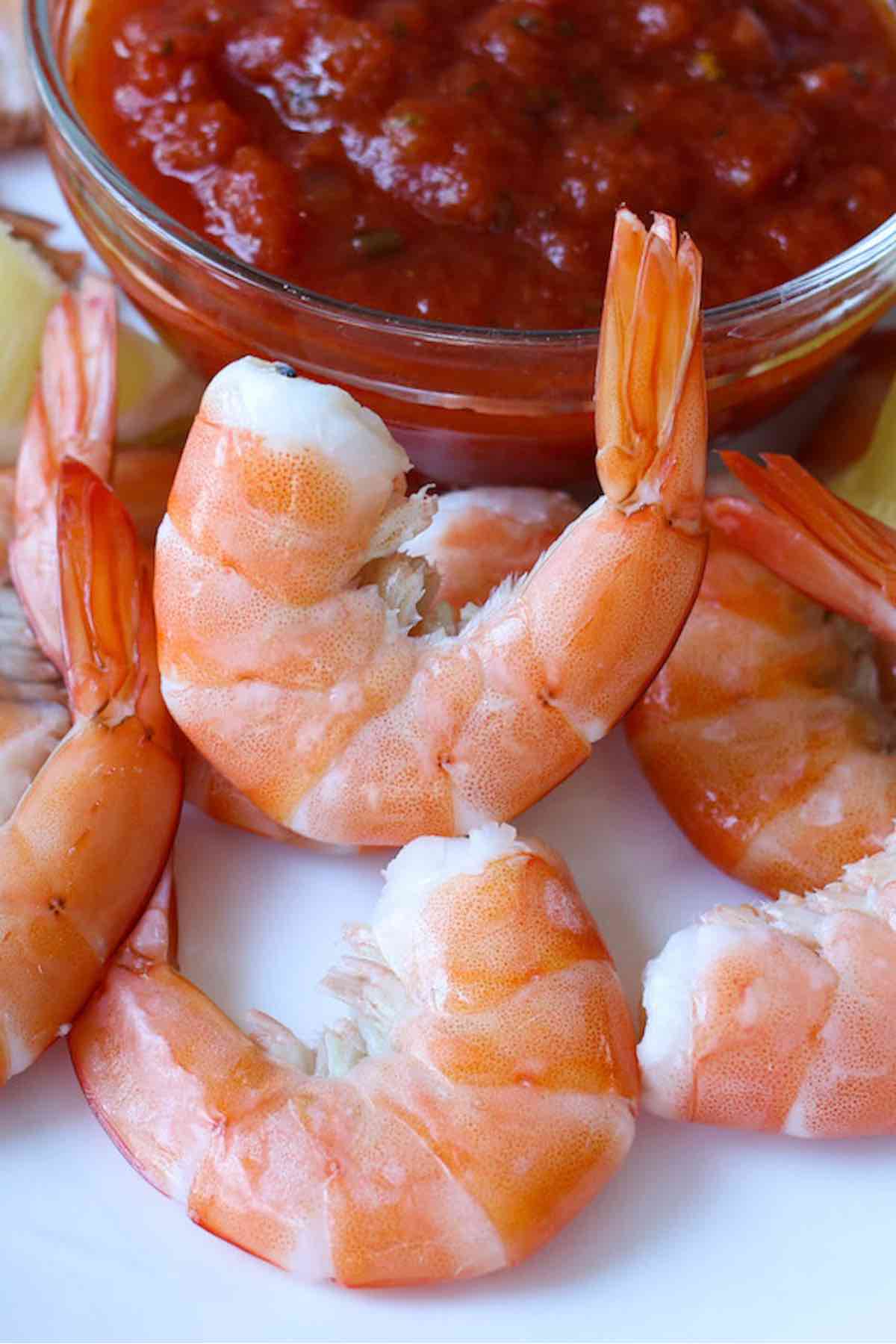 How do you cook frozen shrimp in a sauce?