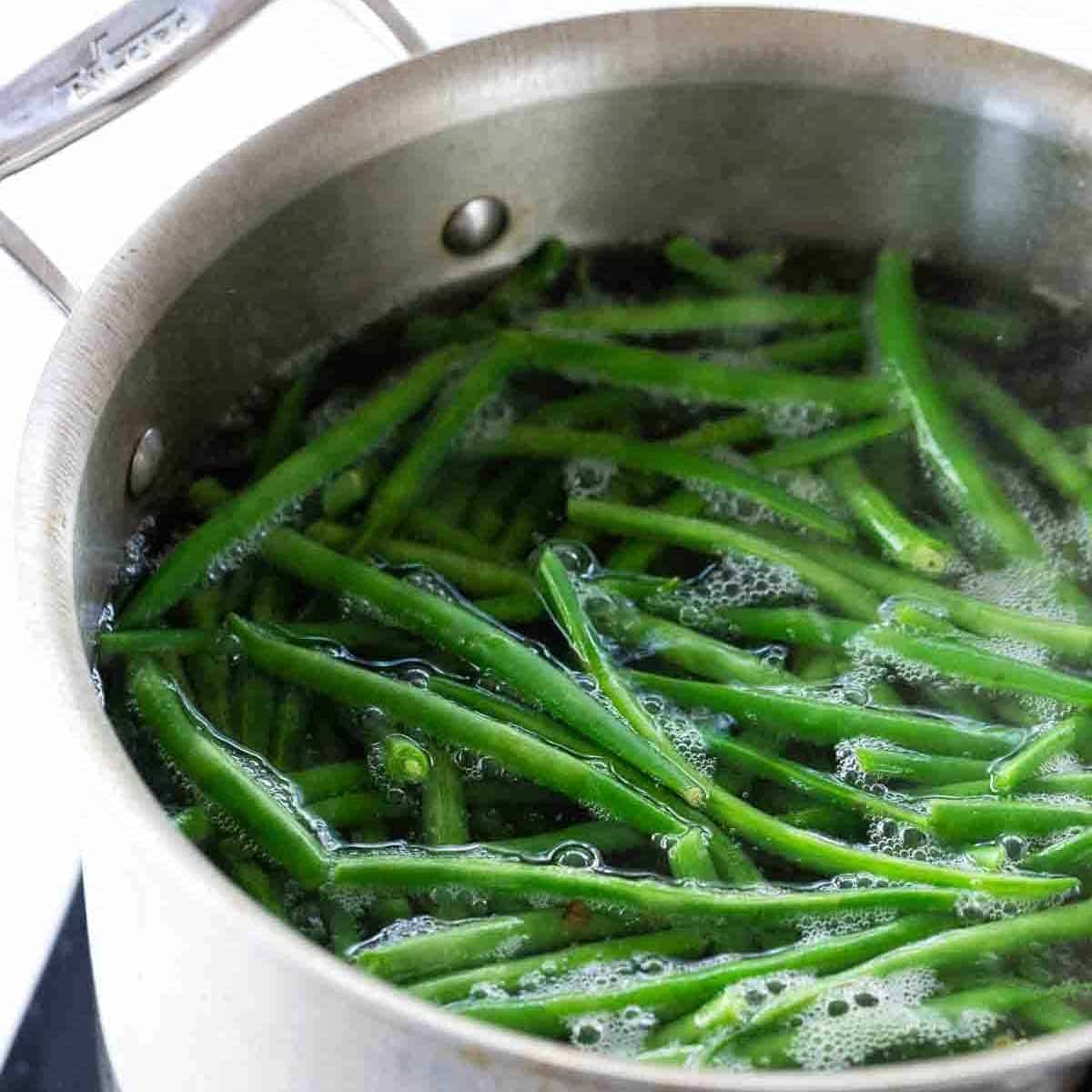 How do you cook green beans after picking them?