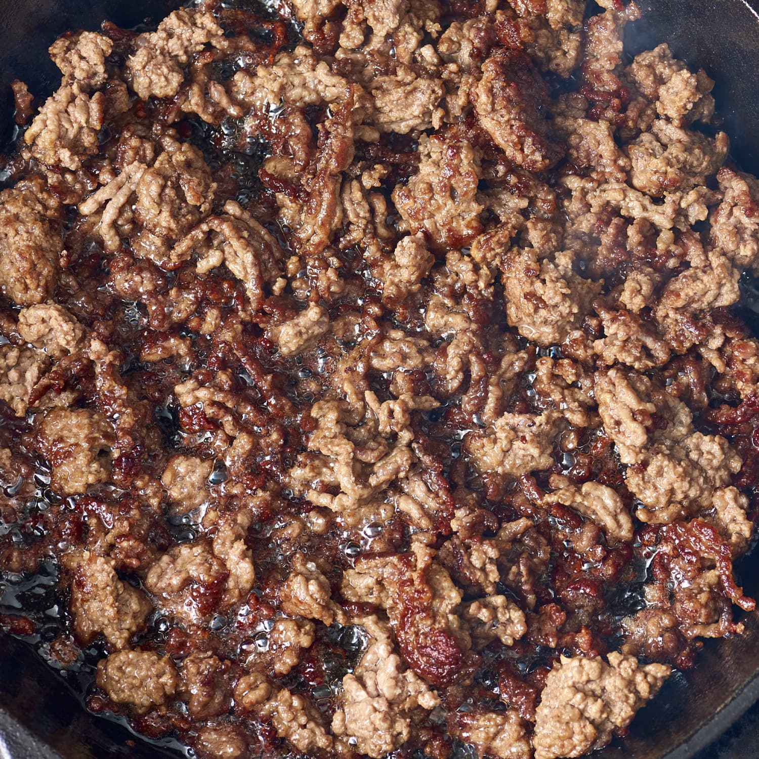 How do you cook large amounts of ground beef?