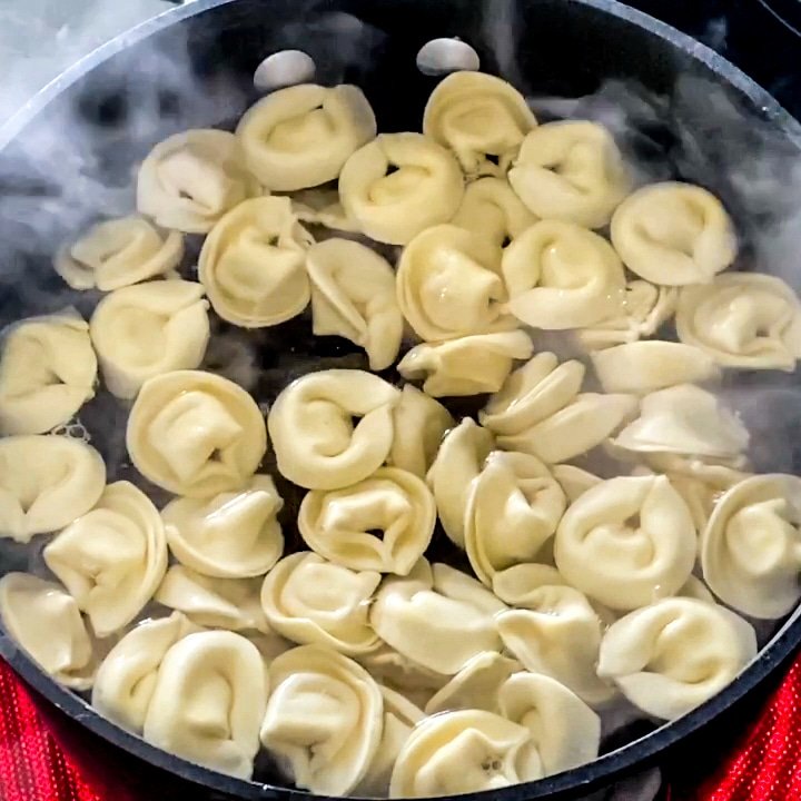 How do you cook pre packaged tortellini?