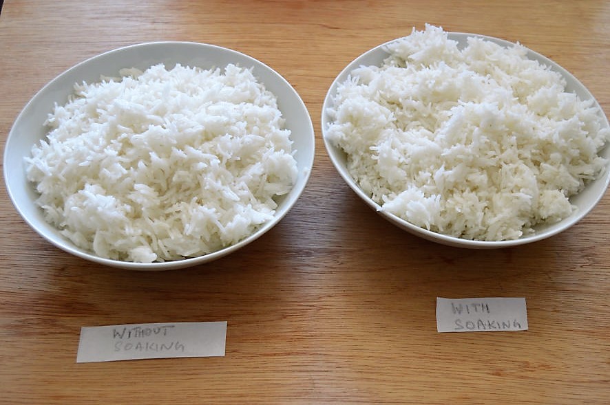 How do you cook rice without soaking it before frying?