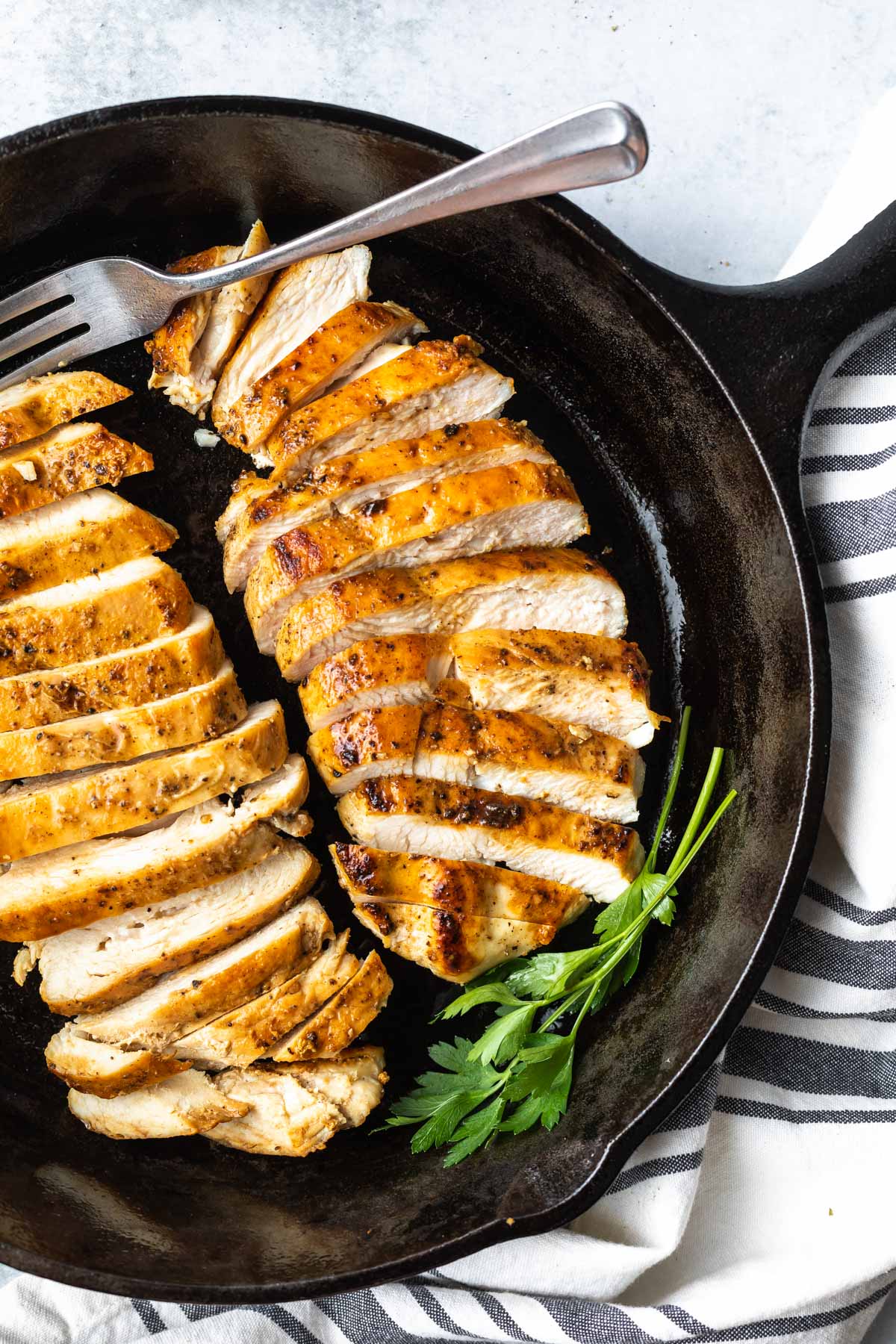 How do you cook sliced chicken breast?