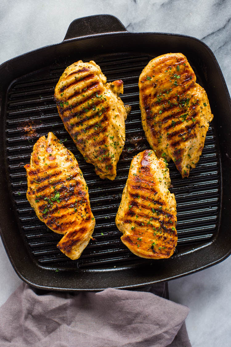 How do you cook with a grill pan?