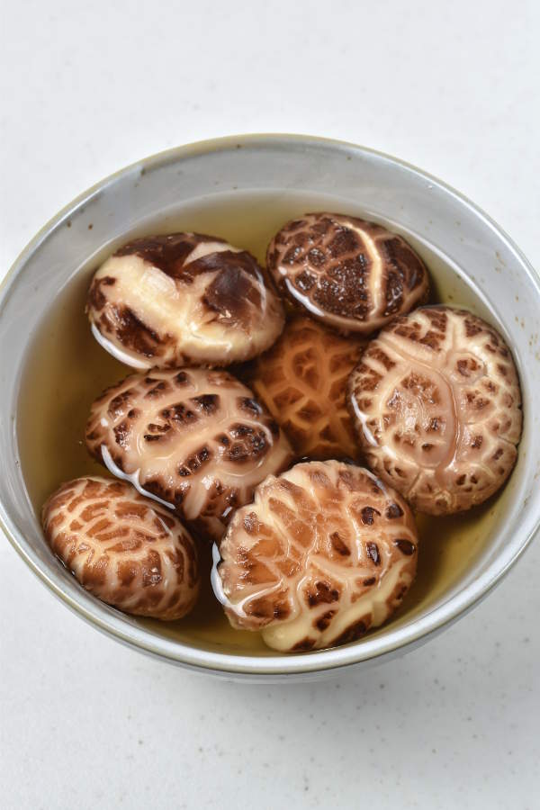 How do you cook with dried shiitake mushrooms?