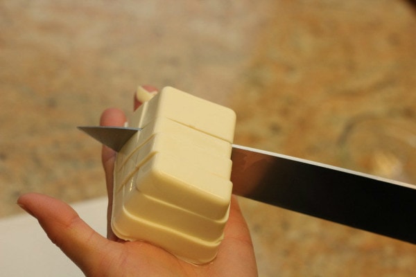 How Do You Cut tofu crosswise?