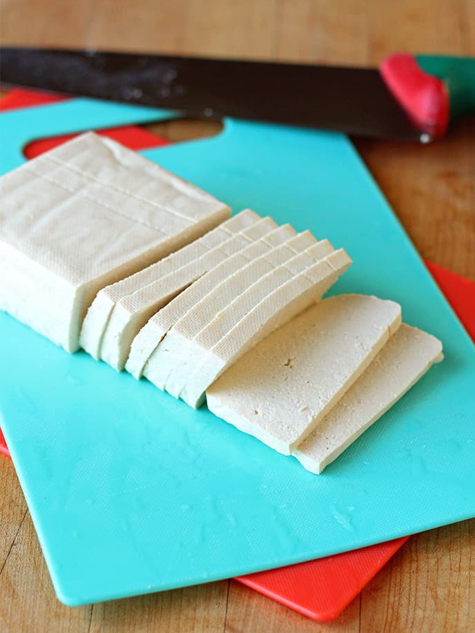 How do you cut tofu slices?