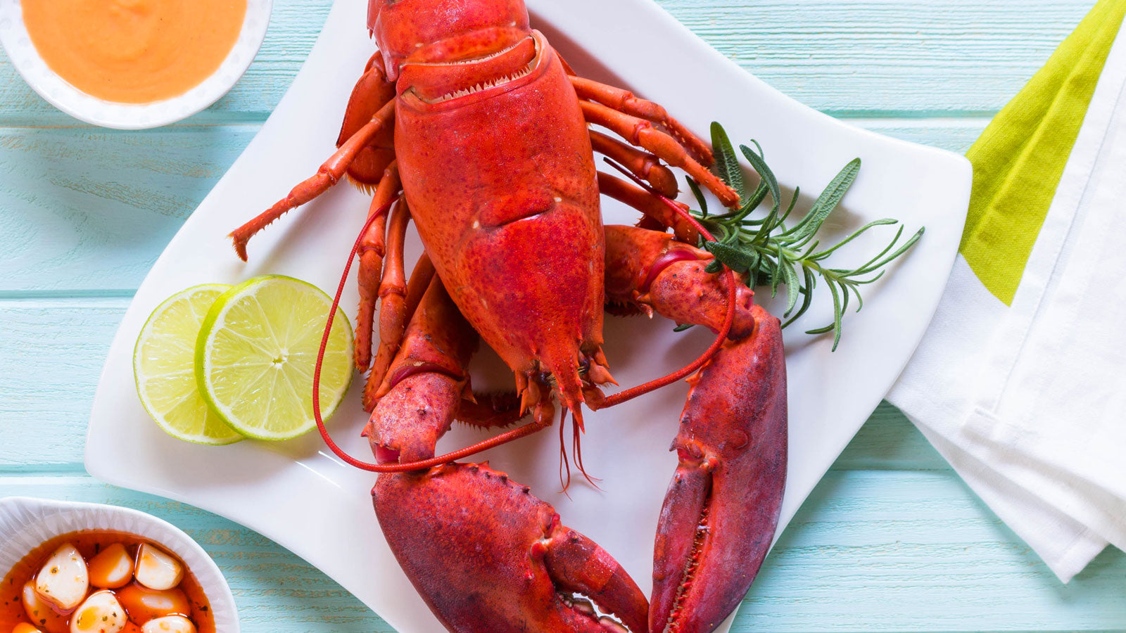 How do you drain cooked lobster?