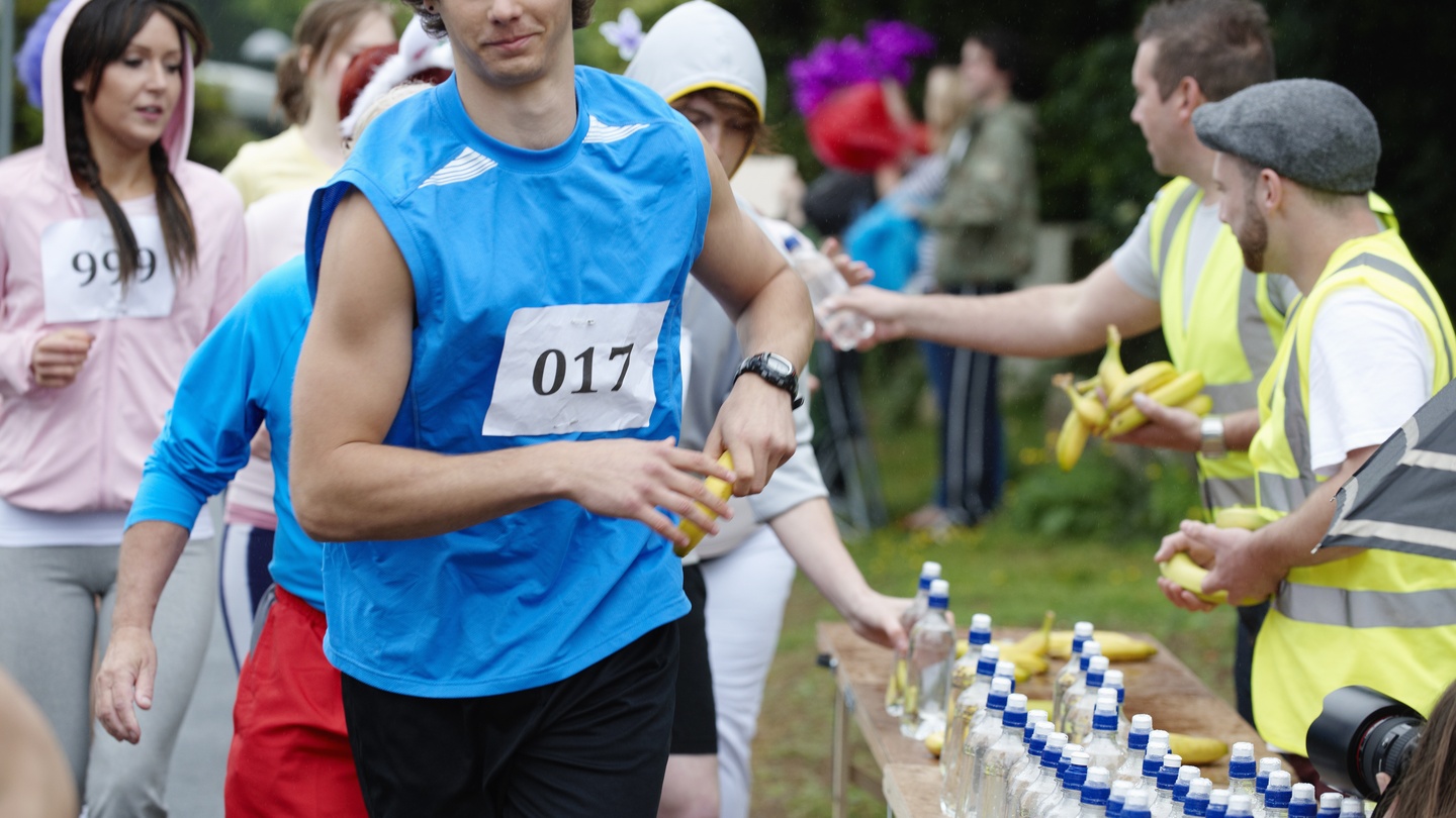 How do you drink during a marathon?