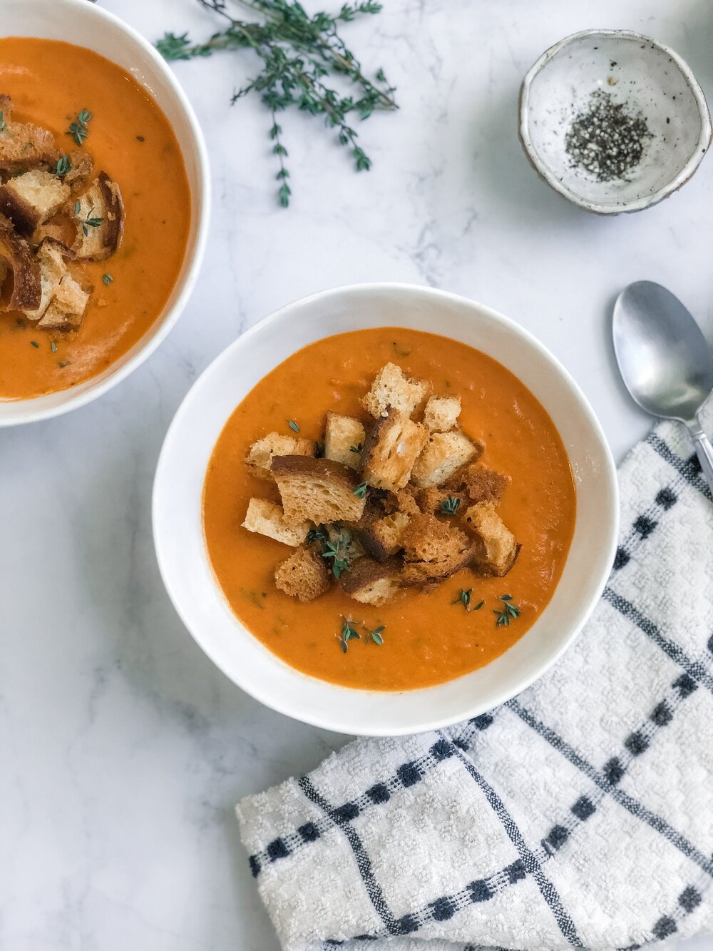 How do you eat croutons with soup?
