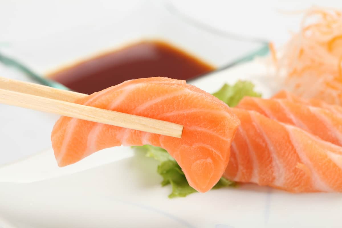 How do you freeze sashimi salmon?