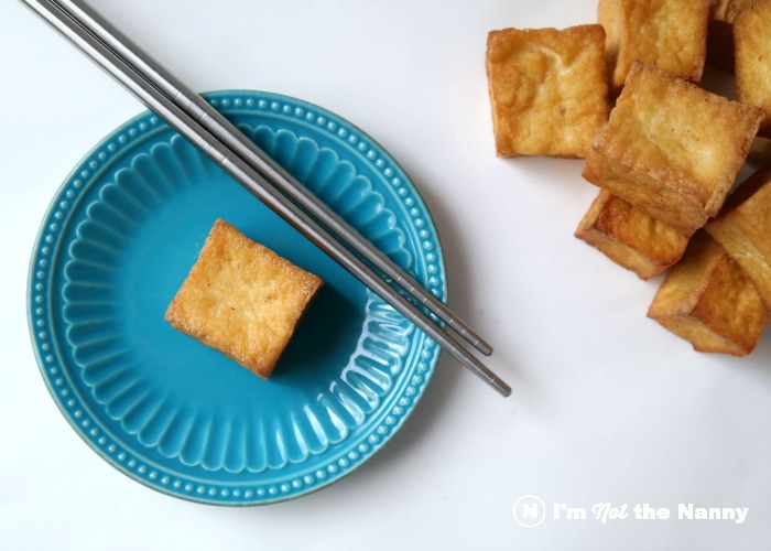 How do you fry tofu without splatter?