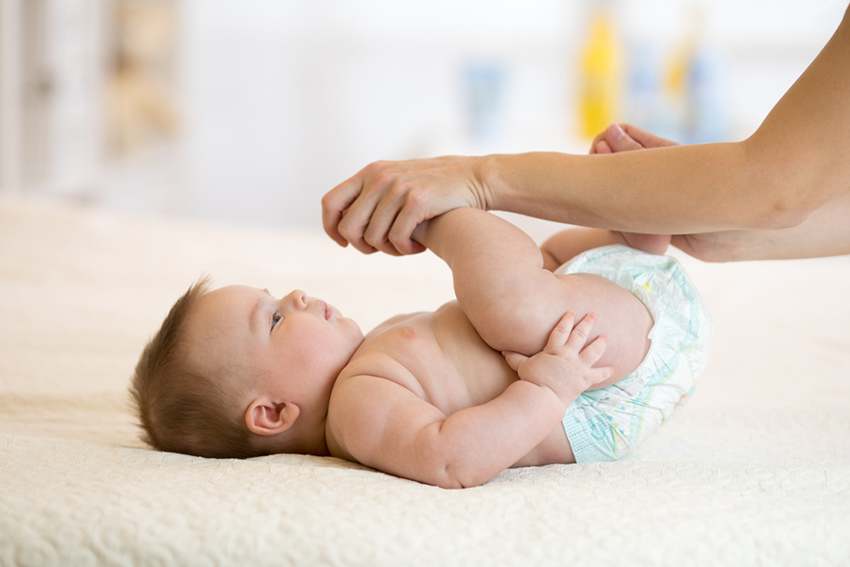 How do you get rid of gas in breastfed babies?