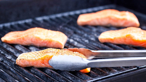 How do you grill fish without losing skin?