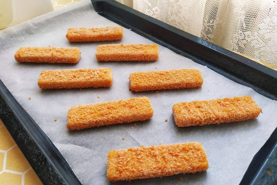 How do you heat fish sticks in the microwave?