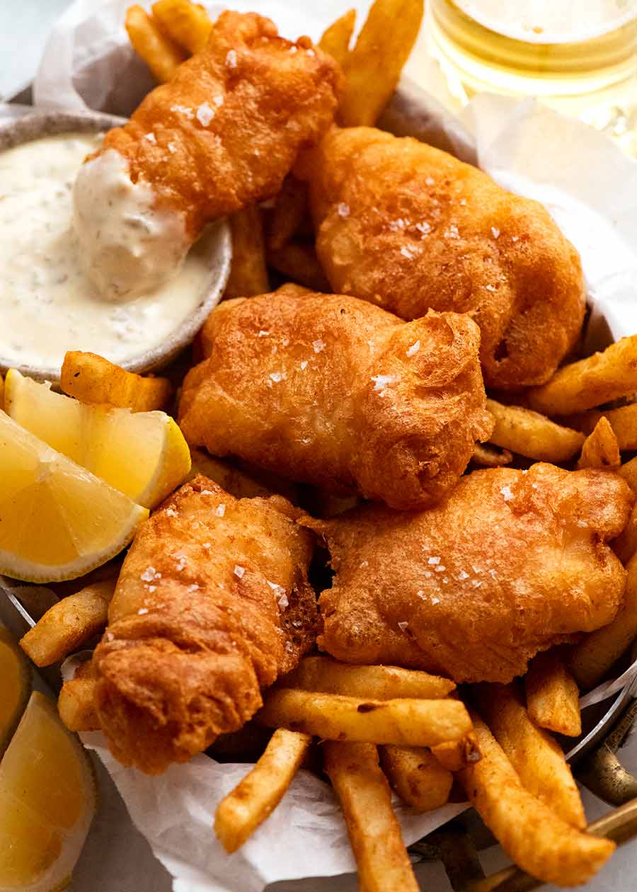 How do you keep battered fish crispy?