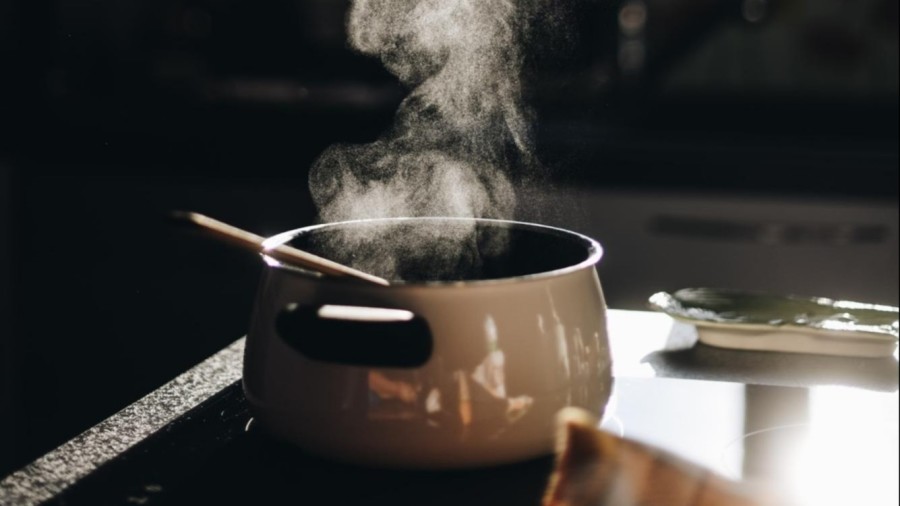 How do you keep cooking oil from smoking?