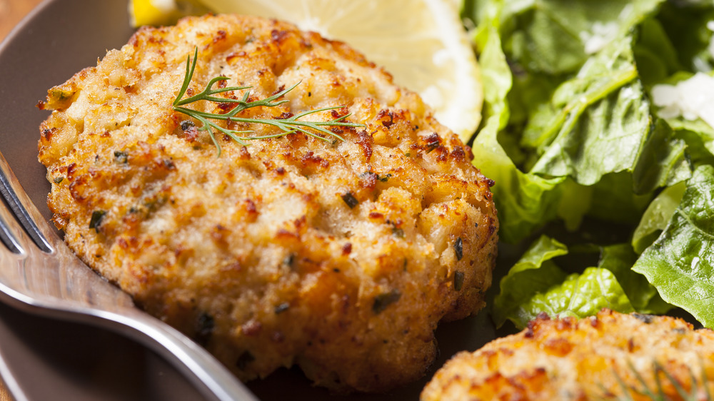 How do you keep crab cakes from breaking apart?