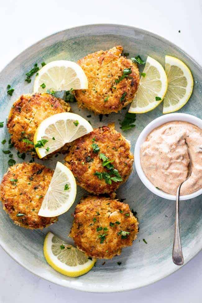 How do you keep crab cakes from drying out?