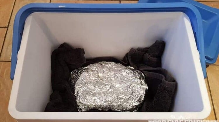 How do you keep meat warm in a cooler?