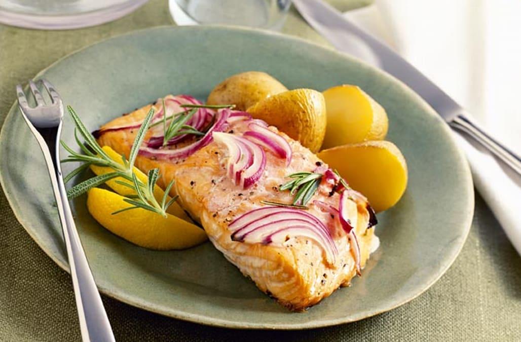 How do you keep salmon warm before serving?
