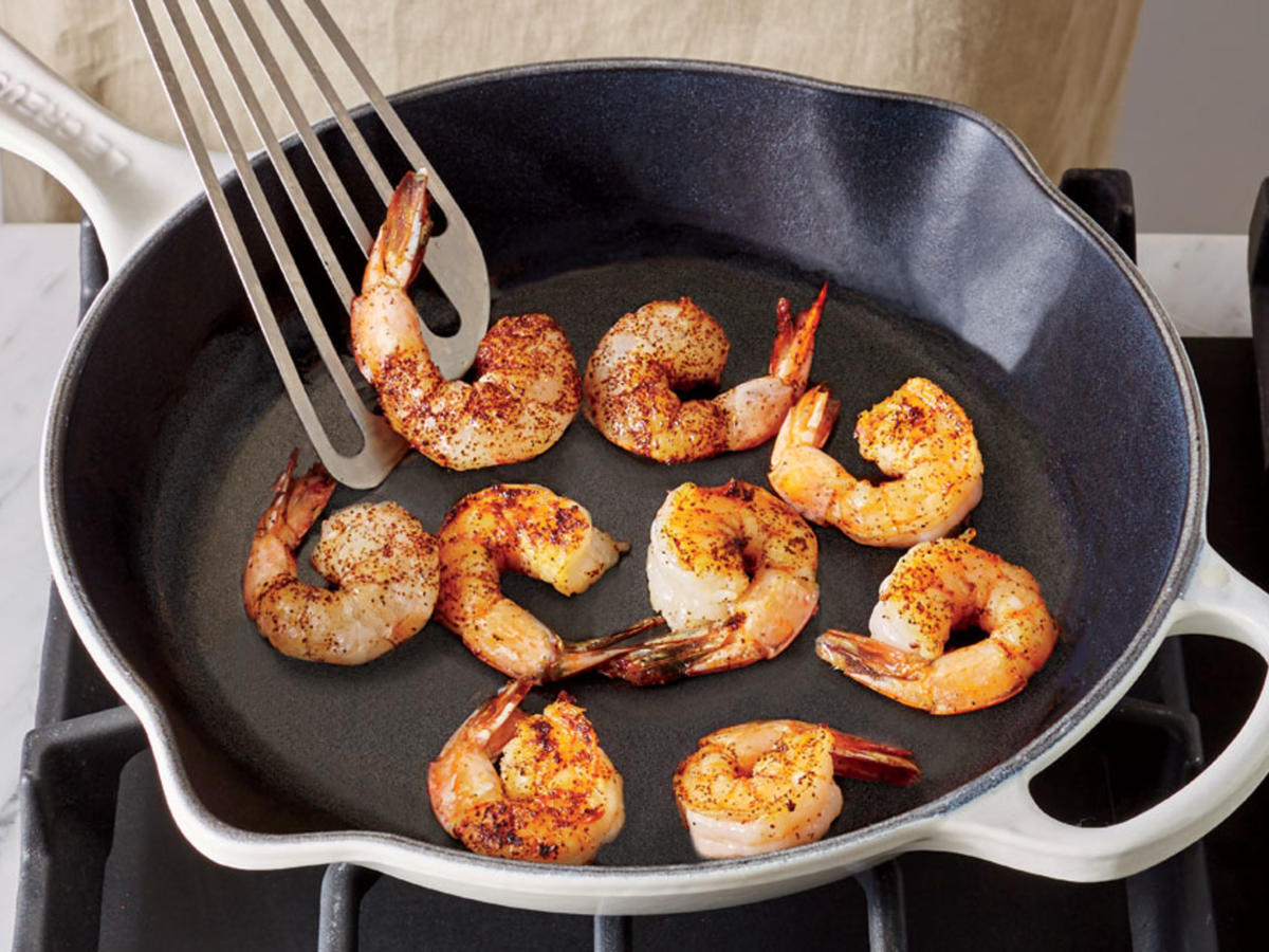 How do you keep shrimp moist?