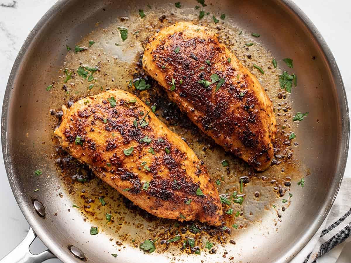 How do you know when chicken in a skillet is done?