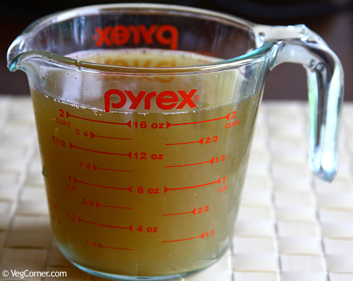 How do you make 1 cup of broth?