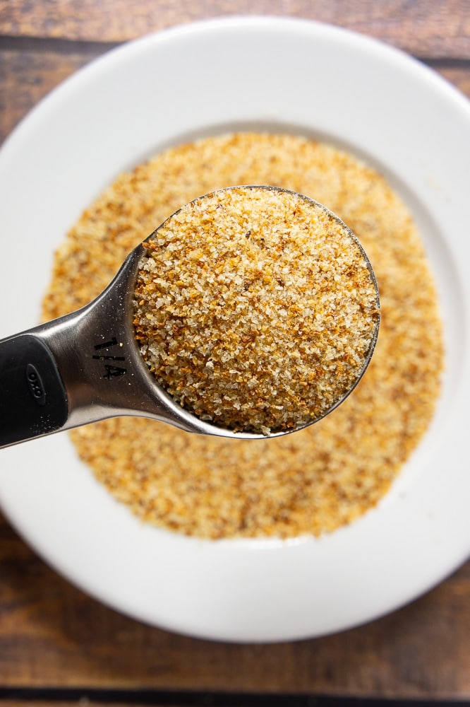 How do you make breadcrumbs with flour?