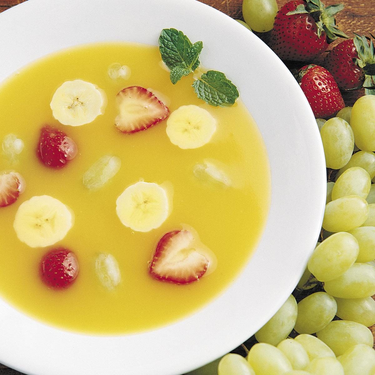 How do you make fruit soup?