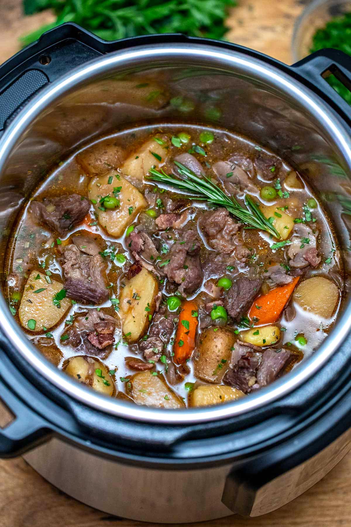 How do you make lamb stew in an Instant Pot?