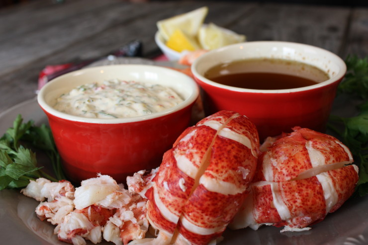 How do you make salt water for lobster?