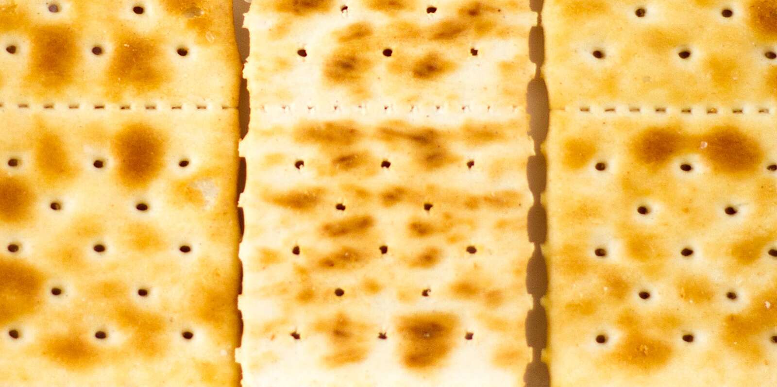 How do you make saltines taste better?