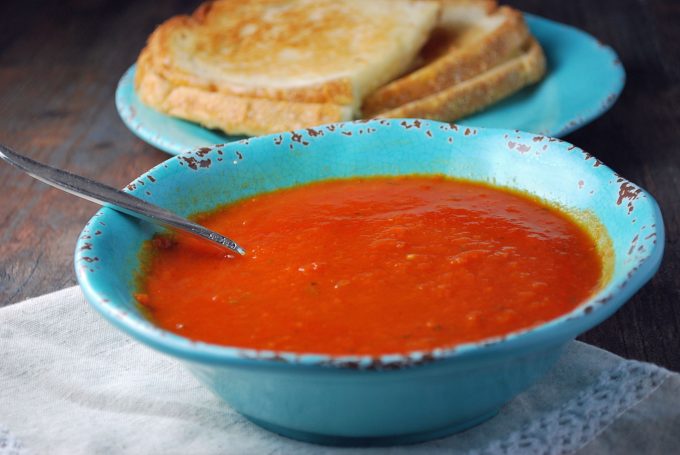 How do you make tomato bisque without heavy cream?