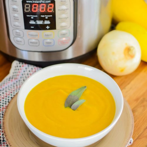 How do you manually blend soup?