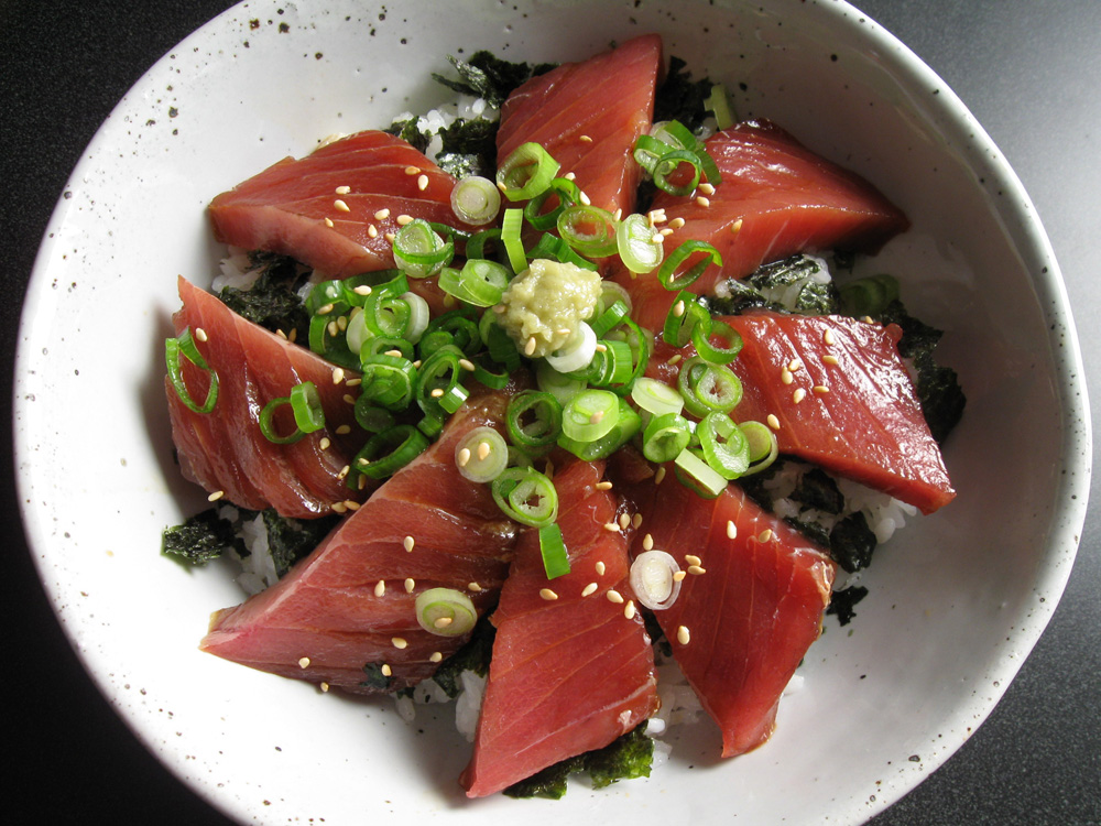 How do you marinate fish for sashimi?
